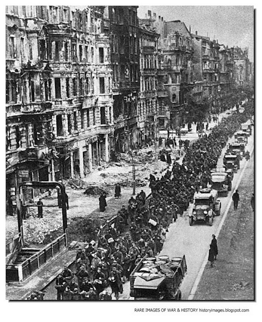 FOTO" Pasca PERTEMPURAN BERLIN - Page 3 | KASKUS