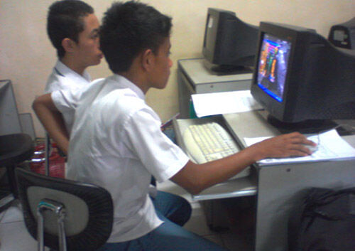 7 Hal yang kamu ingat tentang komputer sekolah | KASKUS