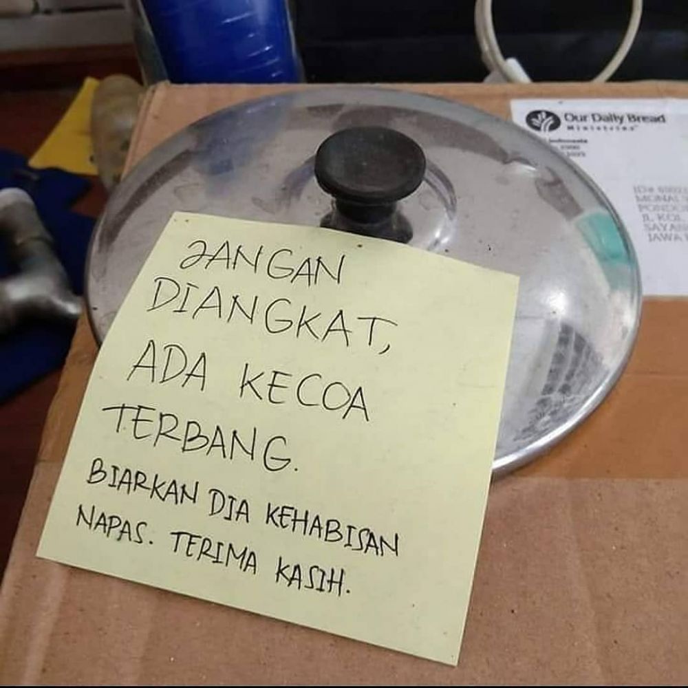 Potret lucu jenis peringatan di Indonesia, bikin kamu senyum-senyum ...