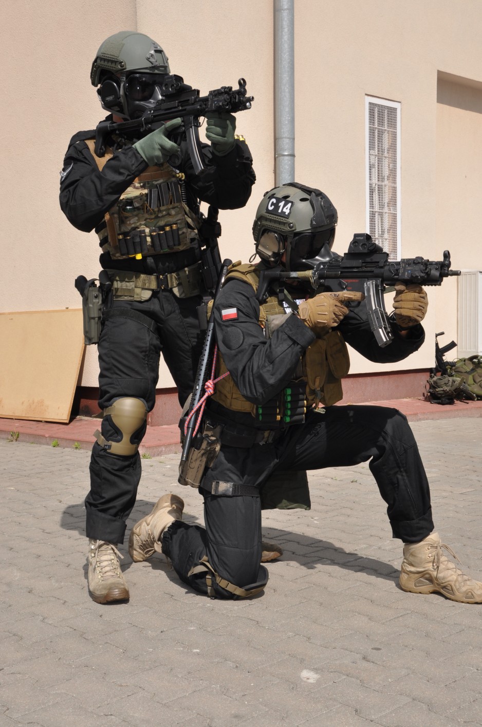 Polisi Anti-Teror - Page 31 | KASKUS