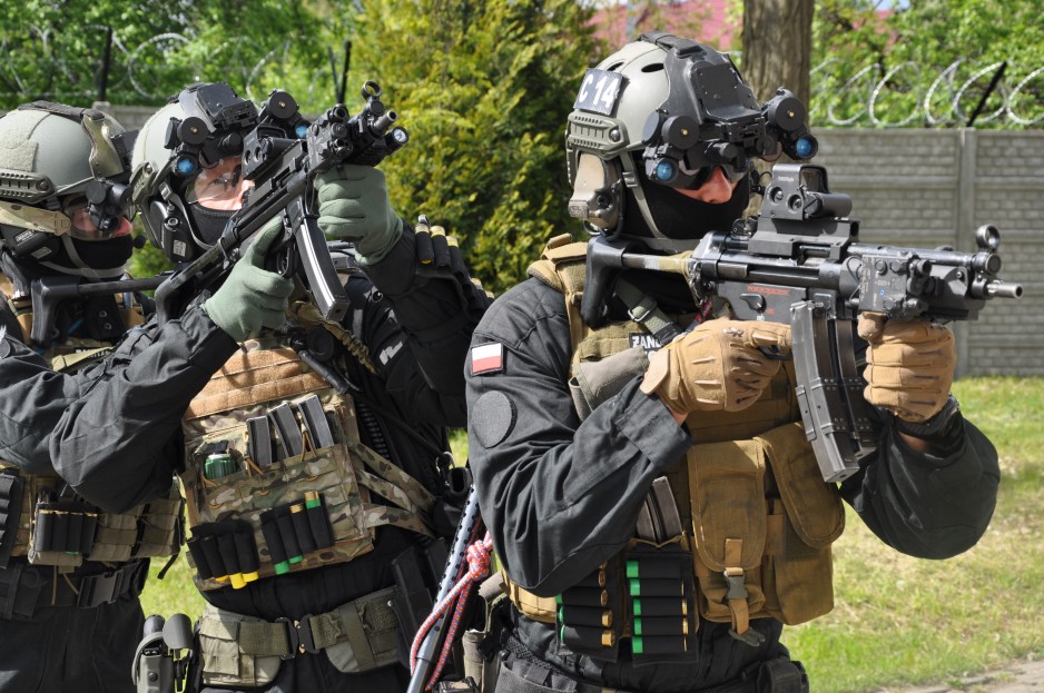 Polisi Anti-Teror - Page 31 | KASKUS